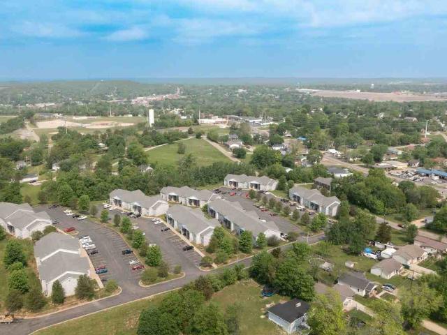Arbor Ridge Apartments 2 Bedroom Apartment for Rent at 813 Falcon St, Park Hills, MO 63601