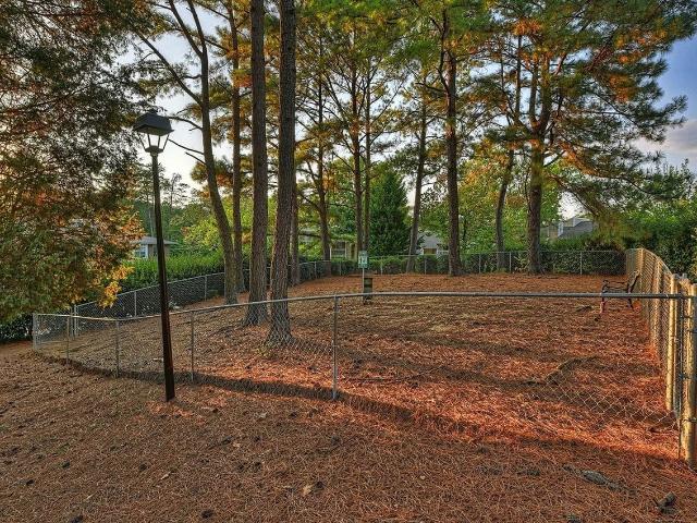 Arbor Ridge Studio Apartment for Rent at 7 Woodstream Ln, Greensboro, NC 27410