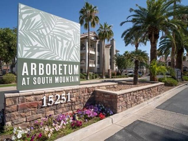 Arboretum at South Mountain C1 Premium