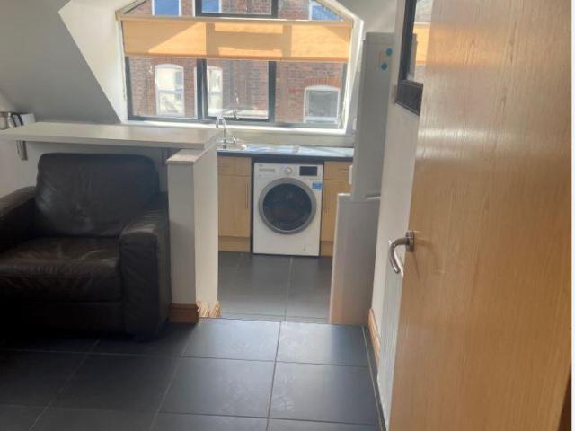 Arboretum NG7 5 bed house to rent £2,933 pcm £677 pw