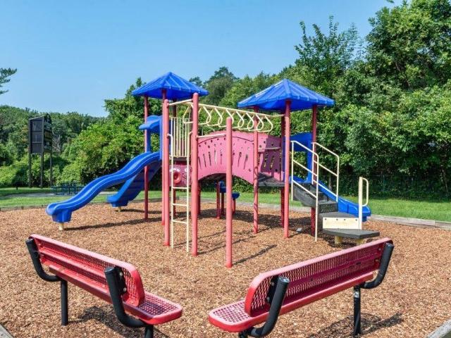Arbors at Edenbridge Apartments and Townhomes 3 Bedroom Apartment for Rent at 8309 Arbor Station Way, Parkville, MD 21234 Parkville