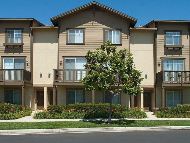 Arbors at Parc Rose 2 Bedroom Apartment for Rent at 1500 Tulipan Cir, Oxnard, CA 93030 East Village