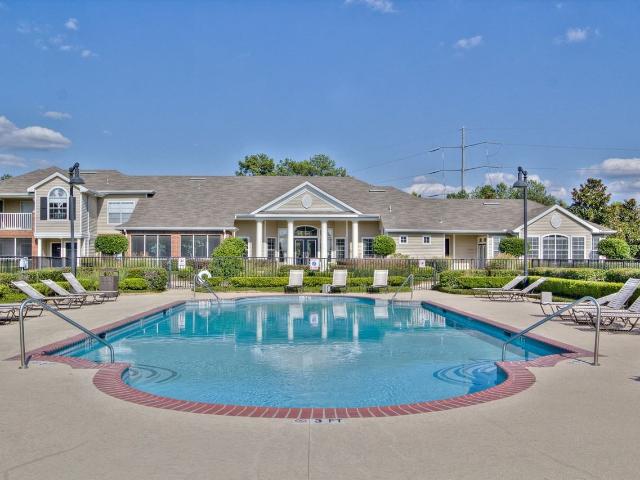 Arbors On Reservoir 2 Bedroom Apartment for Rent at 959 Lake Harbour Dr, Ridgeland, MS 39157