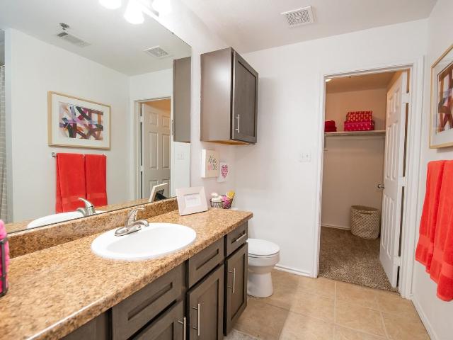 Arbors of Pleasant Valley Apts 1 Bedroom Apartment for Rent at 2020 Hinson Loop Rd, Little Rock, AR 72212 Walnut Valley