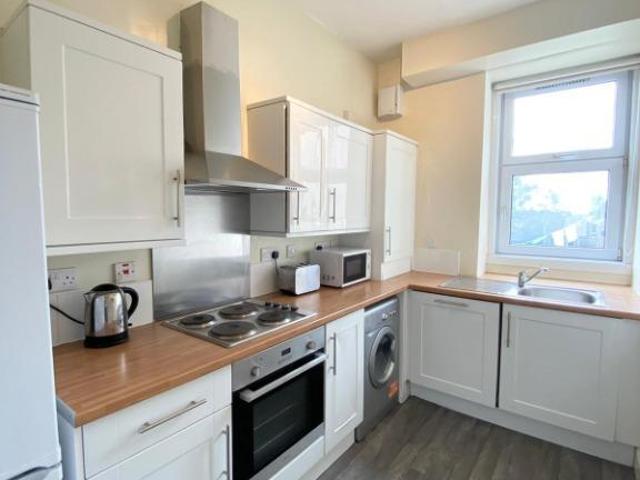Arbroath Road, Dundee DD4 2 bed flat to rent £1,015 pcm £234 pw