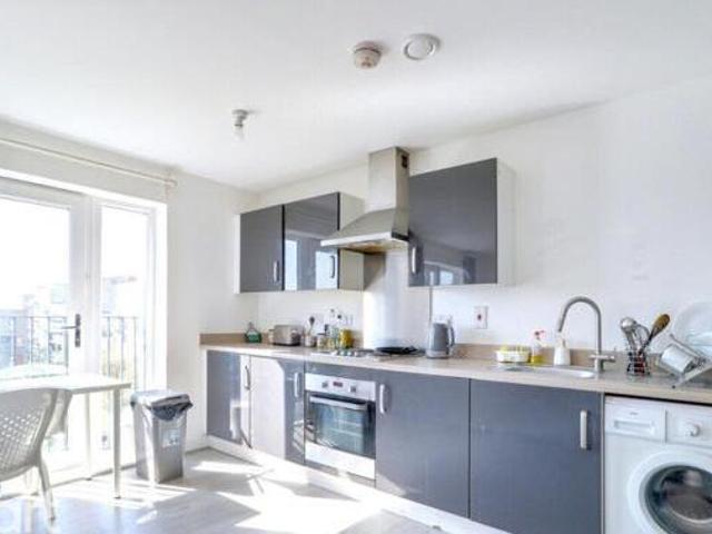 Arc Court, Romford, 2 Bedroom Apartment