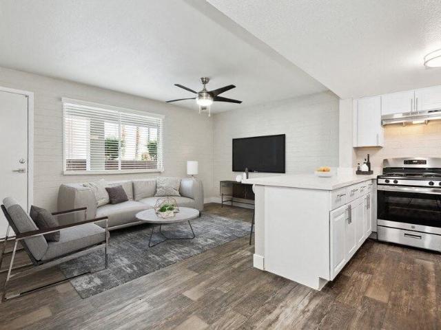 Arcadia on 49th 1 Bedroom Apartment for Rent at 4902 E Thomas Rd, Phoenix, AZ 85018