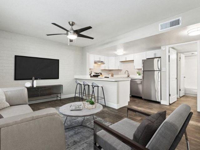 Arcadia on 49th 1 Bedroom Apartment for Rent at 4902 E Thomas Rd, Phoenix, AZ 85018