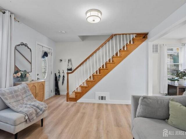 Arcadia Pl, Union Twp, Home For Sale