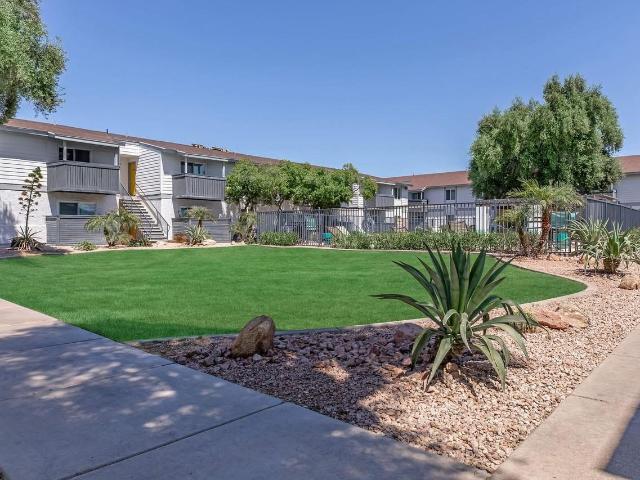 Arcadia Walk 1 Bedroom Apartment for Rent at 2606 N 44th St, Phoenix, AZ 85008