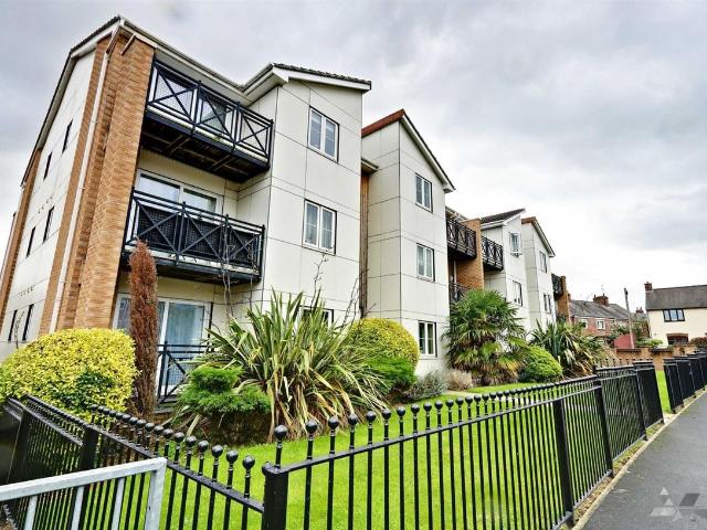 Archdale Close, Kentmere House S40, 1 bed flat to rent, £695 pcm | PrimeLocation