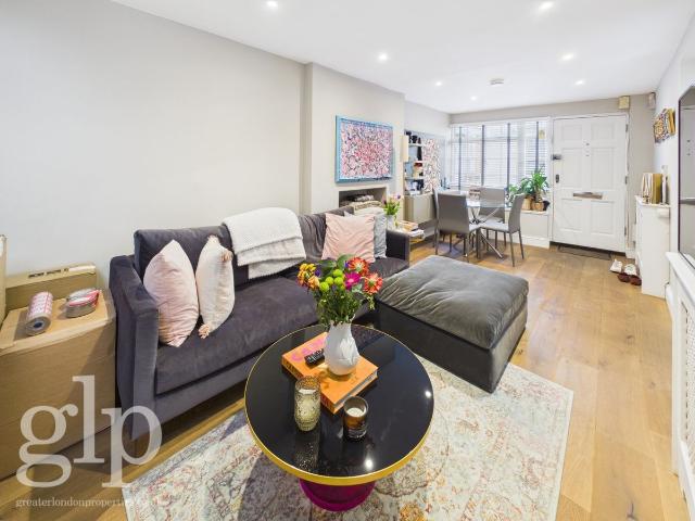 Archery Close, Connaught Village W2, 2 bed flat to rent, £3,987 pcm | PrimeLocation