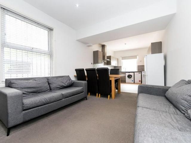 Archery Road, Hyde Park, Leeds