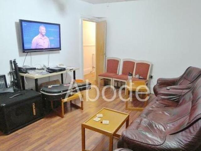Archery Street, Woodhouse, 5 Bedroom House