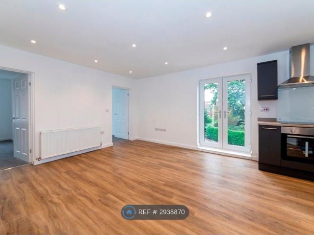 Archer Road, Nottingham NG9, 2 bed flat to rent, £895 pcm | PrimeLocation