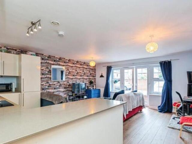 Archers Road, Southampton, 2 Bedroom Ground