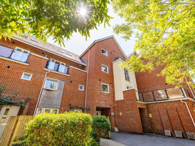 Archers Road, Southampton SO15, 2 bed flat to rent, £1,600 pcm | PrimeLocation