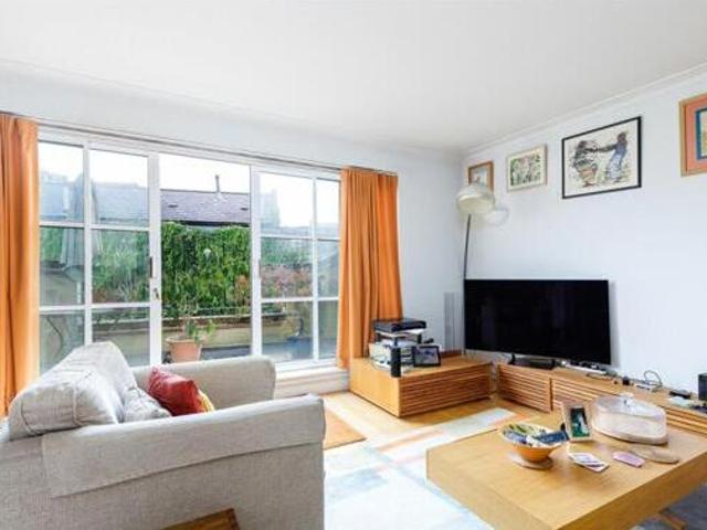 Archway Mews, London, 3 Bedroom House