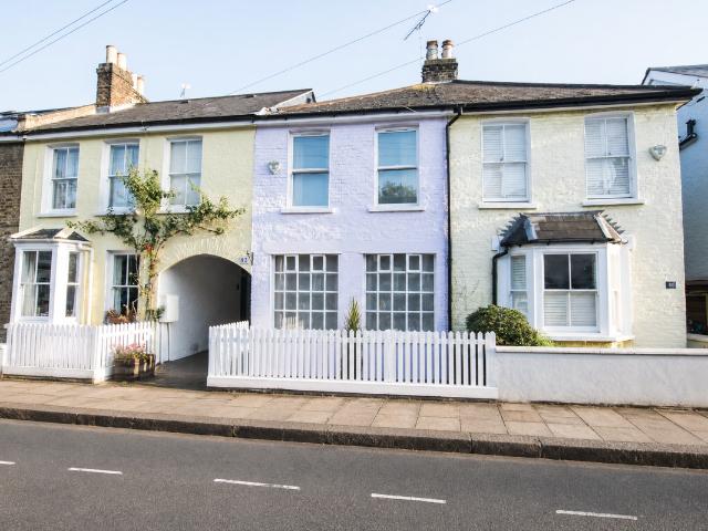 Archway Street, London SW13, 2 bed terraced house to rent, £3,400 pcm | PrimeLocation