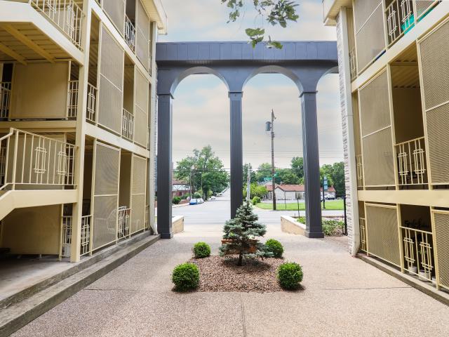 Arcs on Main 521 E Main Street Lexington KY 40508