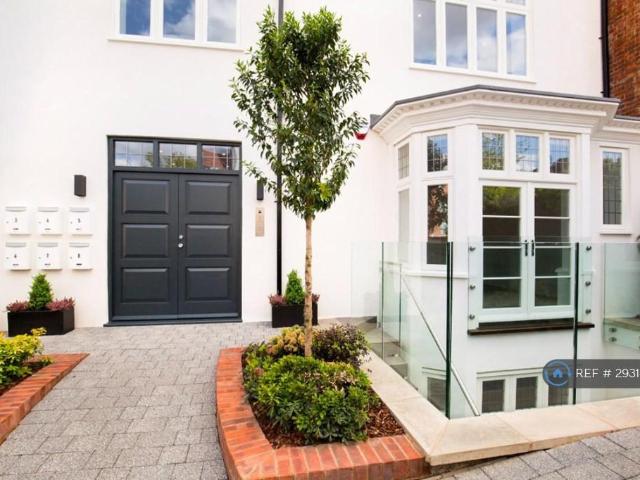 Ardwick Road, London, NW2 2 bed flat to rent £2,580 pcm £595 pw