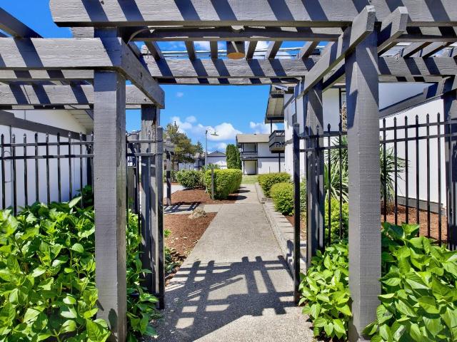 Arden Park Apartments 2 Bedroom Apartment for Rent at 23817 108th Ave Se, Kent, WA 98031