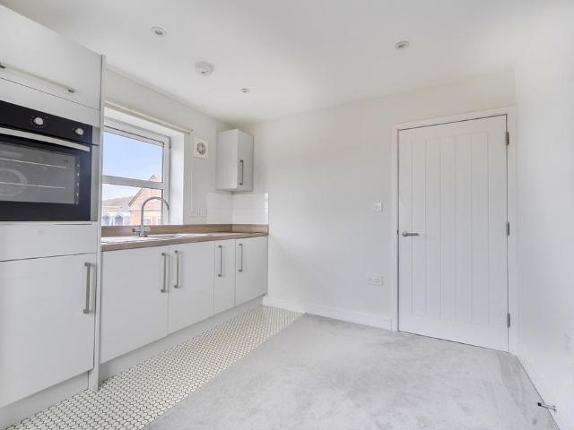 Arden Street Stratford upon avon CV37 1 bed flat to rent £1,000 pcm £231 pw