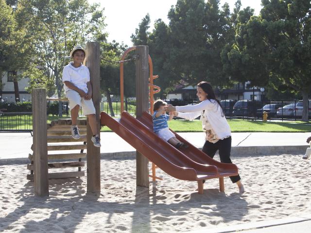 Ardenwood Forest Rental Condos 2 Bedroom Apartment for Rent at 5016 Paseo Padre Parkway, Fremont, CA 94555 Ardenwood
