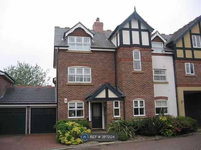 Arderne Place, Alderley Edge SK9, 2 bed flat to rent, £1,250 pcm | PrimeLocation
