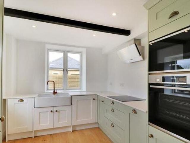 Ardingly Road, The Coach House, Lindfield, 3 Bedroom End