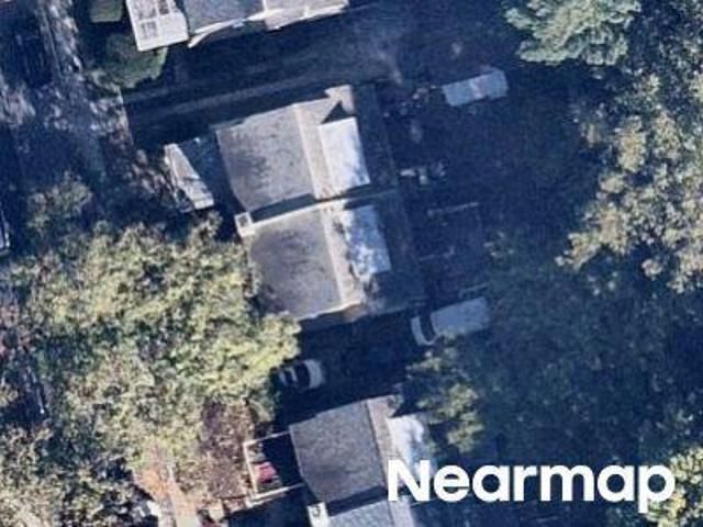 Ardmore Ave