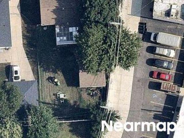 Ardmore Park Dr