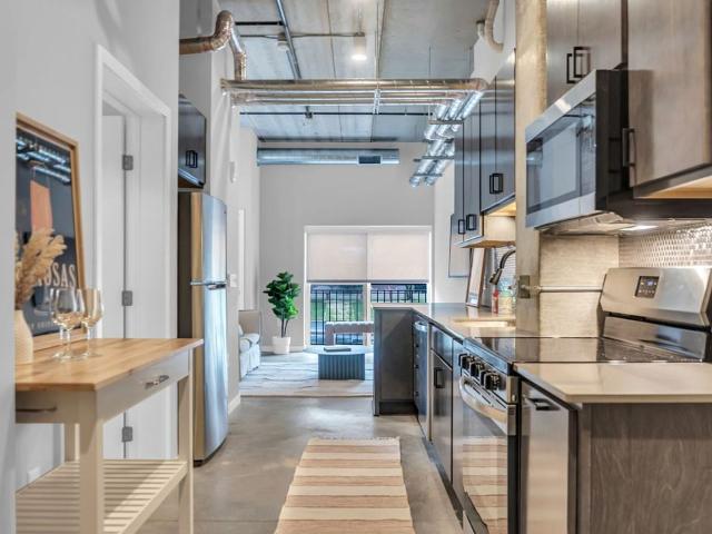 Ardor on the Bluffs South Loop Residences 1 Bedroom Apartment for Rent at 3701 American Blvd E, Bloomington, MN 55425 South Loop