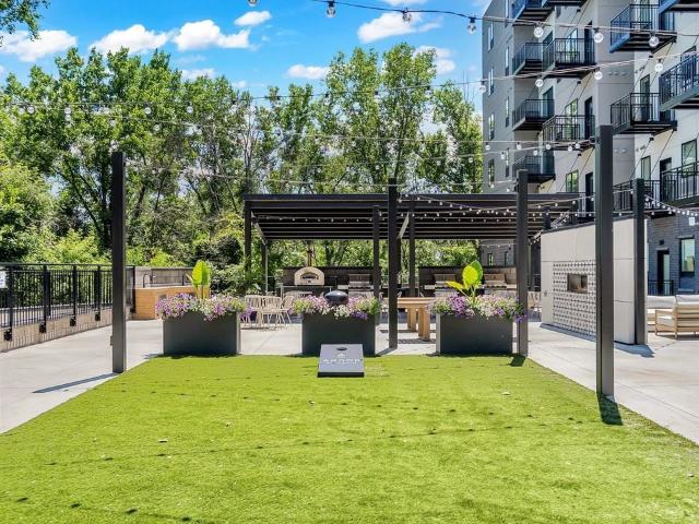 Ardor on the Bluffs South Loop Residences 1 Bedroom Apartment for Rent at 3701 American Blvd E, Bloomington, MN 55425 South Loop