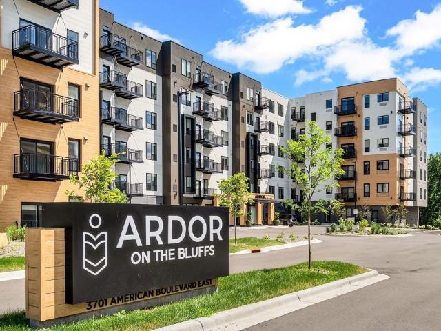 Ardor on the Bluffs South Loop Residences 1 Bedroom Apartment for Rent at 3701 American Blvd E, Bloomington, MN 55425 South Loop
