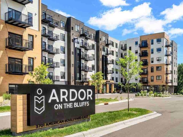 Ardor on the Bluffs South Loop Residences Studio Apartment for Rent at 3701 American Blvd E, Bloomington, MN 55425 South Loop