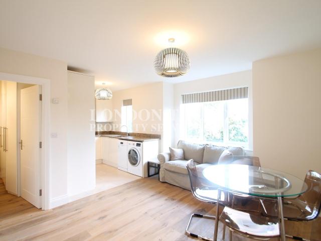 Ardross Court