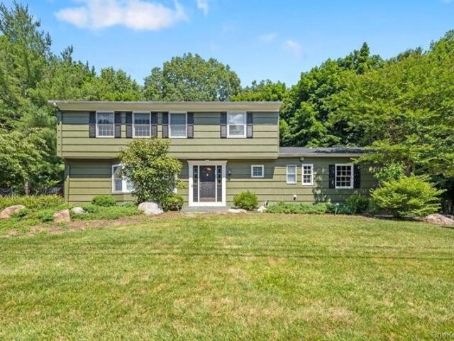 Ardsley Dr, New City, Home For Sale