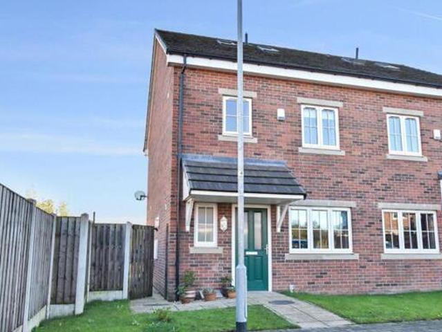 Ardsley Falls Close, East Ardsley, 4 Bedroom Semi detached