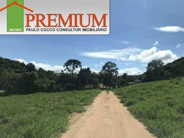 Área maravilhosa a venda em Atibaia, ideal para um condomínio fechado, cercado de verde !