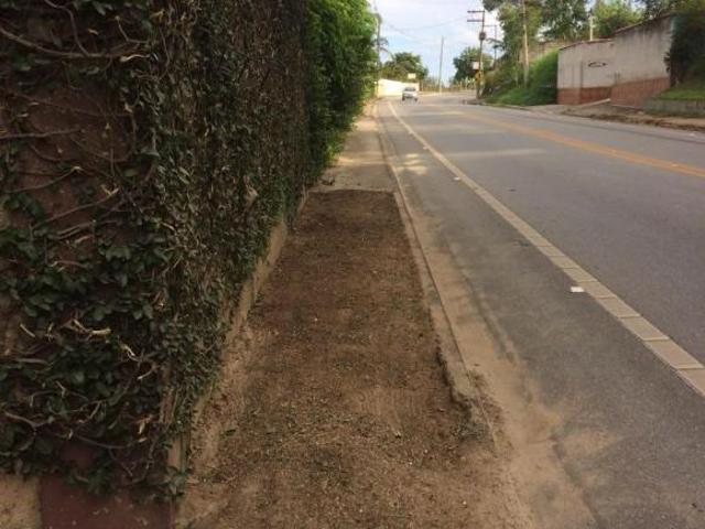 Área na Estrada Velha de Tremembé !