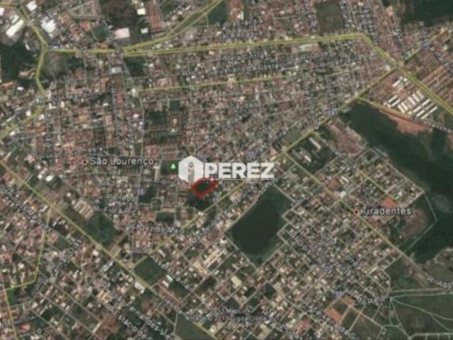 Área no Bairro Tiradentes