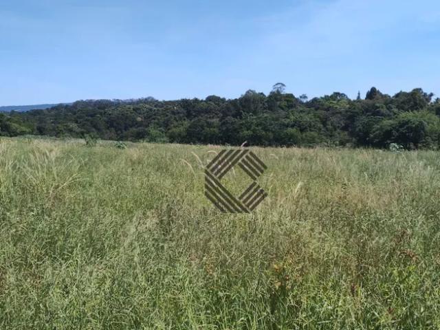 Área à venda com 52000 m² no Centro de Araçoiaba da Serra/SP