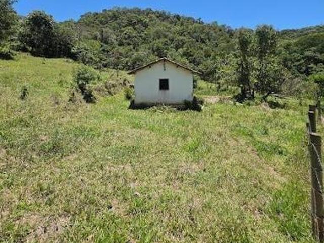 Área à venda, 79438m², com água, lago e plano, Cunha/Guaratinguetá
