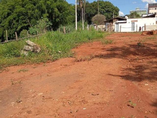 Área à venda, 920 m² por R$ 800.000,00 Centro Itatiaiuçu/MG