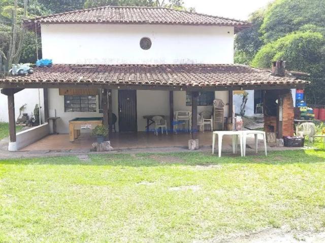 Área à venda com 2000 m² na Granja Viana Cotia/SP
