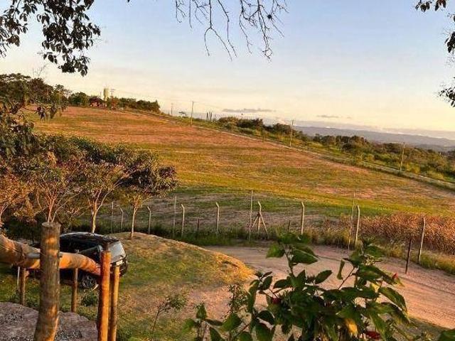 Área á venda de 20.000m²!