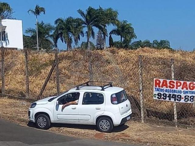Área à venda e para alugar em Campinas, Parque Taquaral