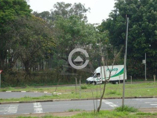 Área à venda em Campinas, Vila San Martin, com 30600 m²