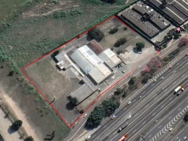 Área à venda em São José dos Campos, Parque Residencial Aquarius, com 16000000 m²